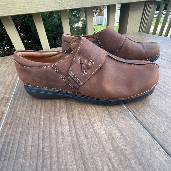 Clarks | Shoes | Clarks Womens Un Loop Ave Dark Tan 8 Wide | Poshmark